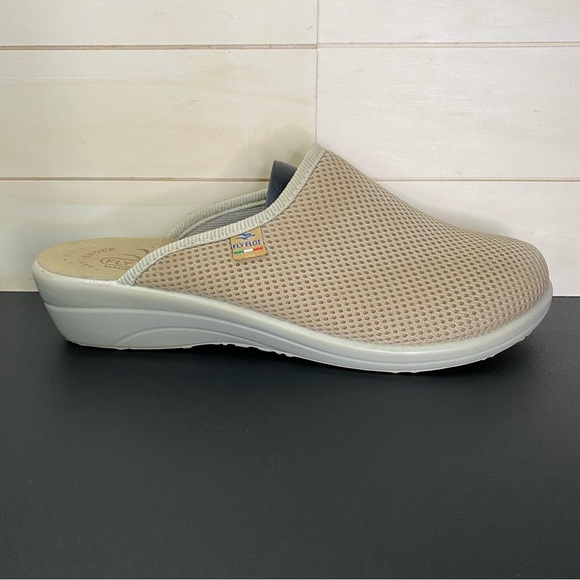 Fly Flot | Shoes | Fly Flot Mules Beige Mesh Slipons Womens Size 9 ...